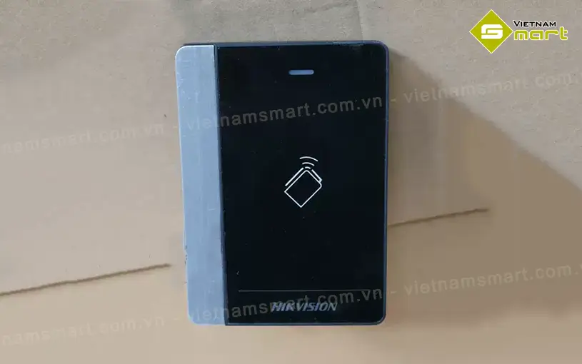 Đầu đọc thẻ cảm ứng Proximity Hikvision DS-K1102AEM ️